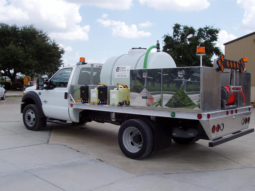 CCI - Roadside Spray Truck with Chemical Injection | 1100 Series