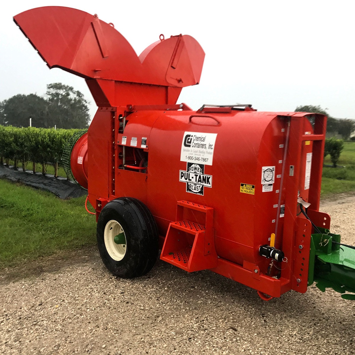 CCI - Rears Blueberry Tower 500 Gallon Narrow Powerblast Sprayer