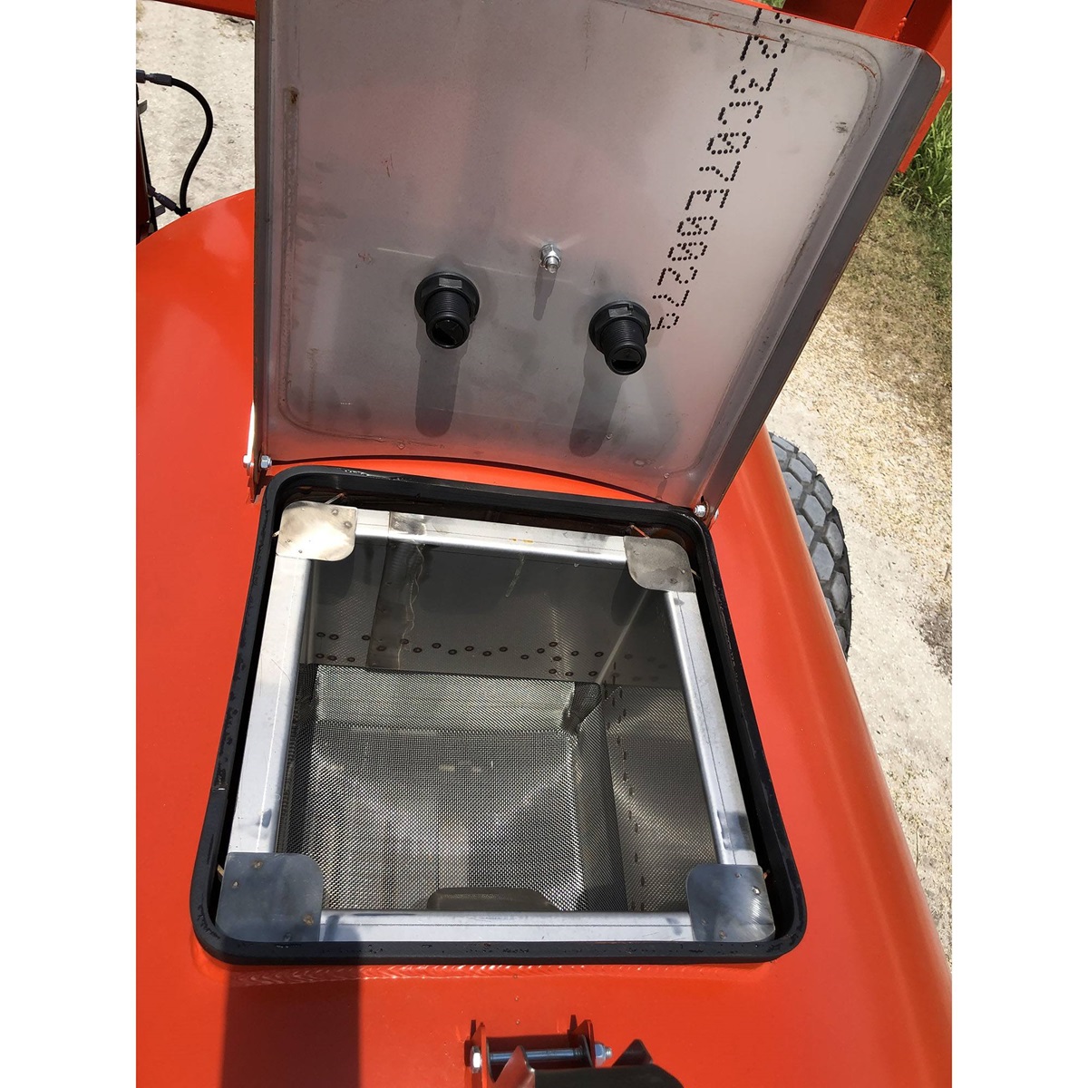 CCI - Rears 500 Gallon Power Blast Sprayer with Gun